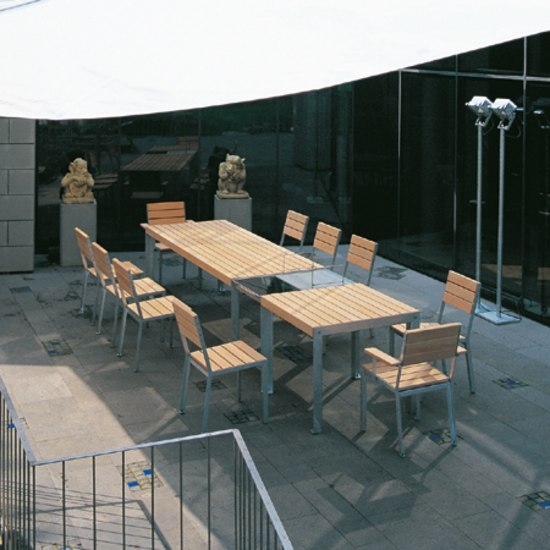 G01 04 Gartenstuhl & Designermöbel | Architonic