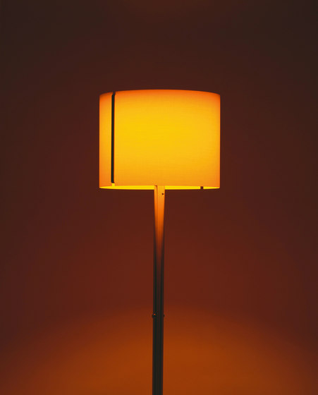 JONES FLOOR L - Free-standing lights from serien.lighting | Architonic