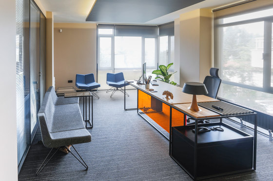 FRAME - Desks from ERSA | Architonic