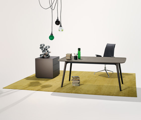 Keypiece Communication Desk | Architonic