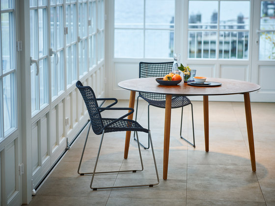 Slope Table, 120 ø, Tabletop HPL | Architonic