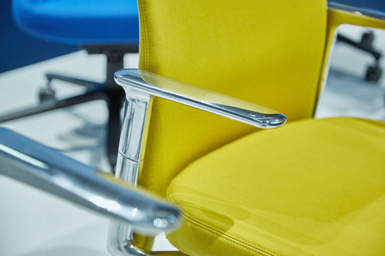 Pacific Chair medium back | Architonic