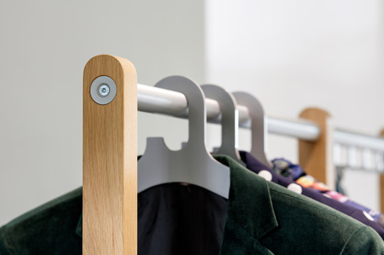 Round20 Single coat rack | Architonic