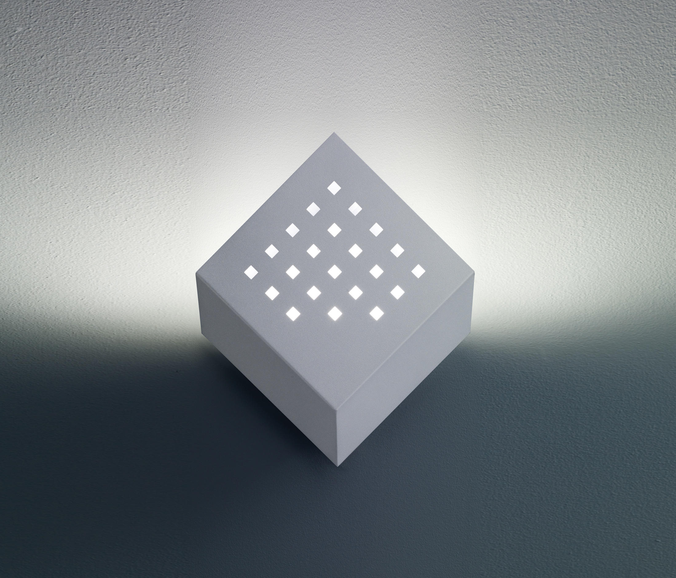 GEOLIGHT ROUND - Wall lights from Valenti | Architonic