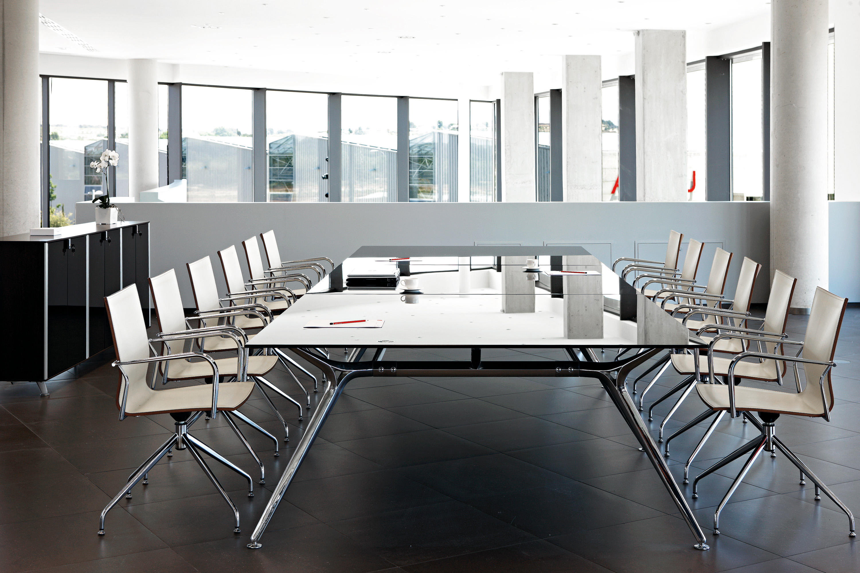 ARKITEK - Desks from actiu | Architonic