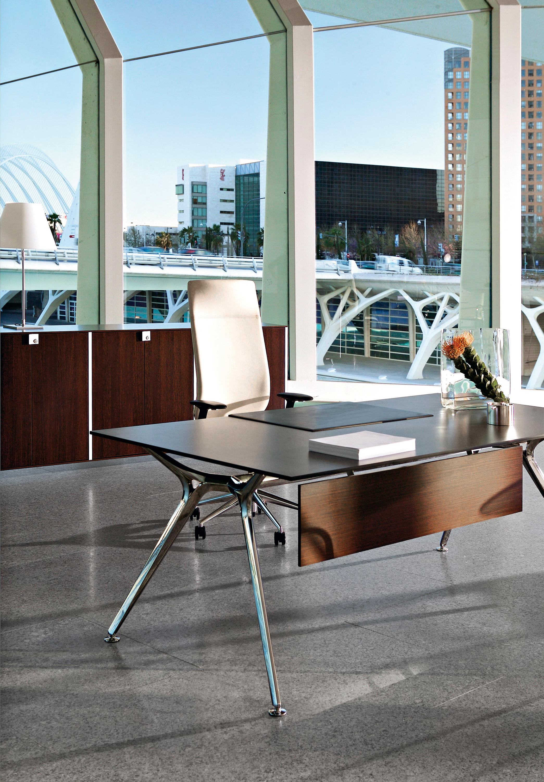ARKITEK - Desks from actiu | Architonic