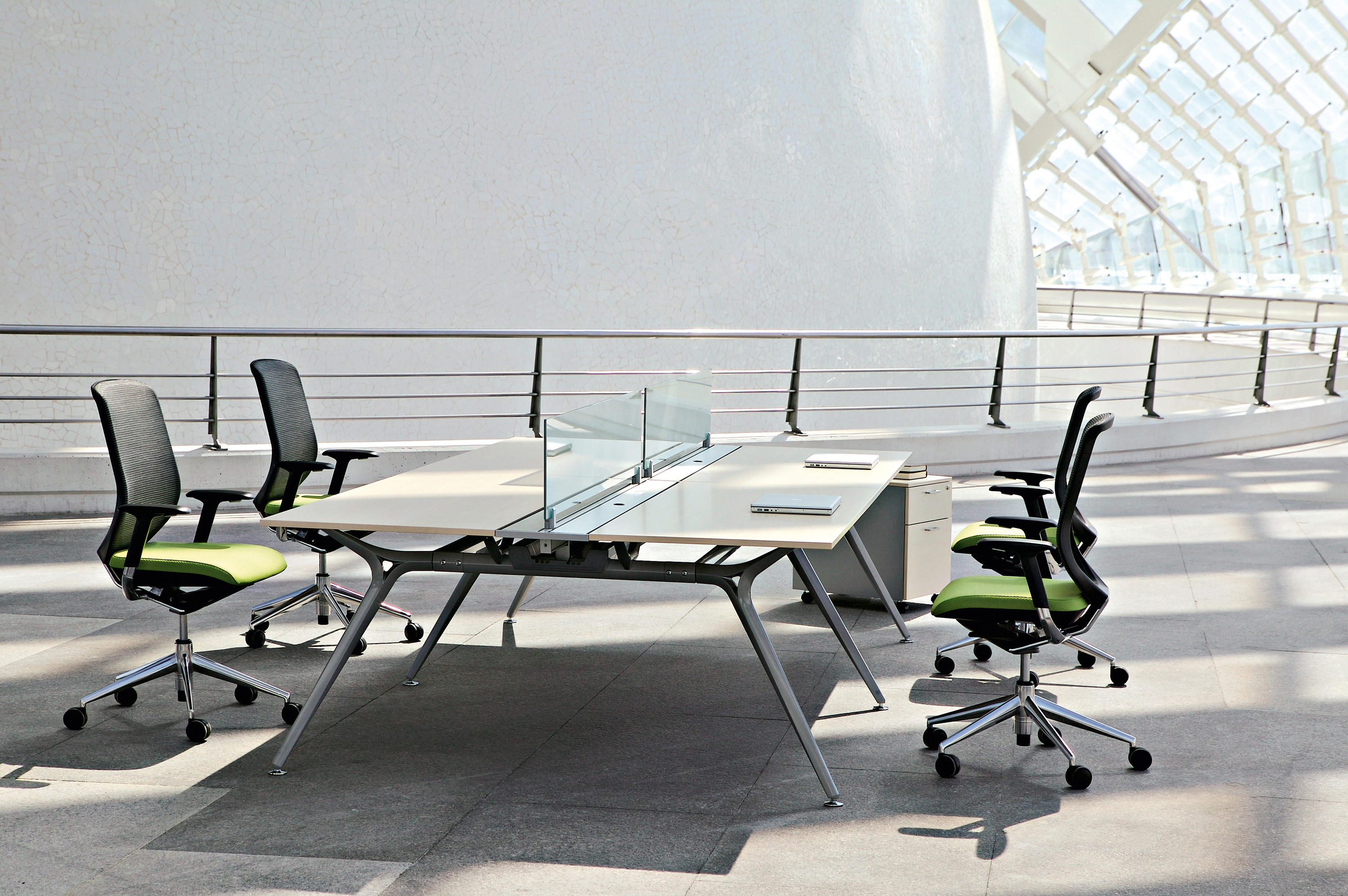 ARKITEK - Desks from actiu | Architonic