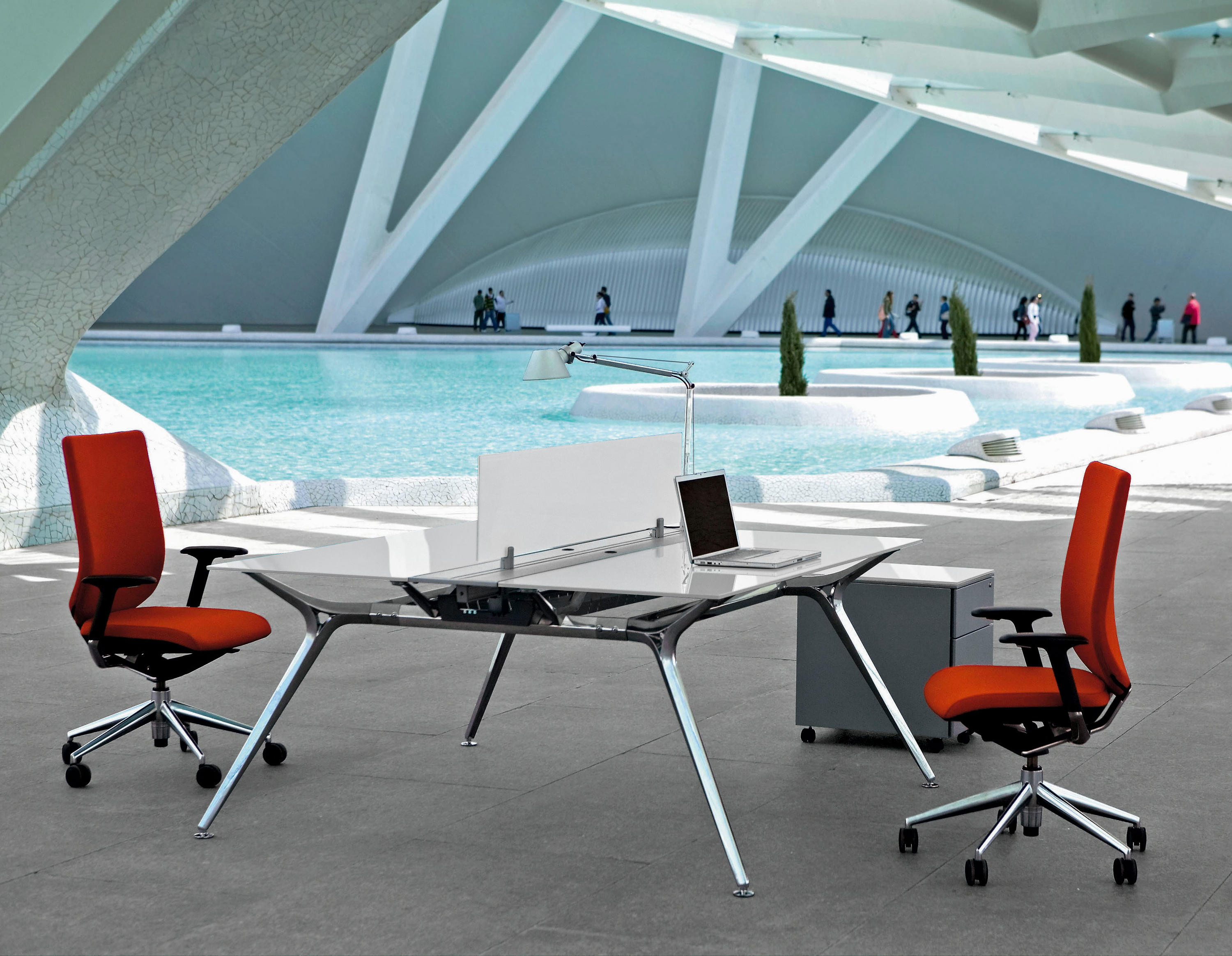 ARKITEK - Desks from actiu | Architonic