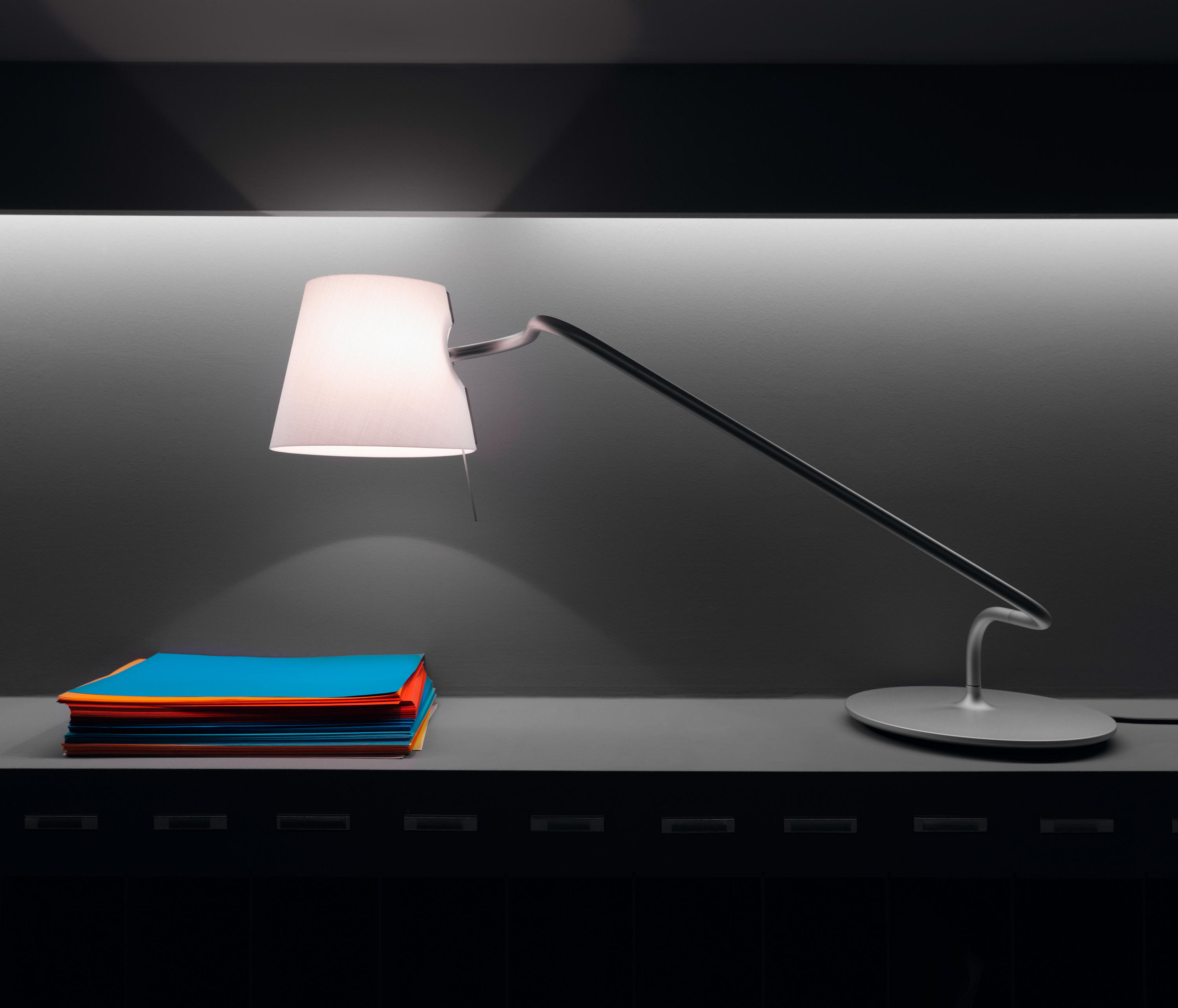 ELANE FLOOR - Free-standing lights from serien.lighting | Architonic