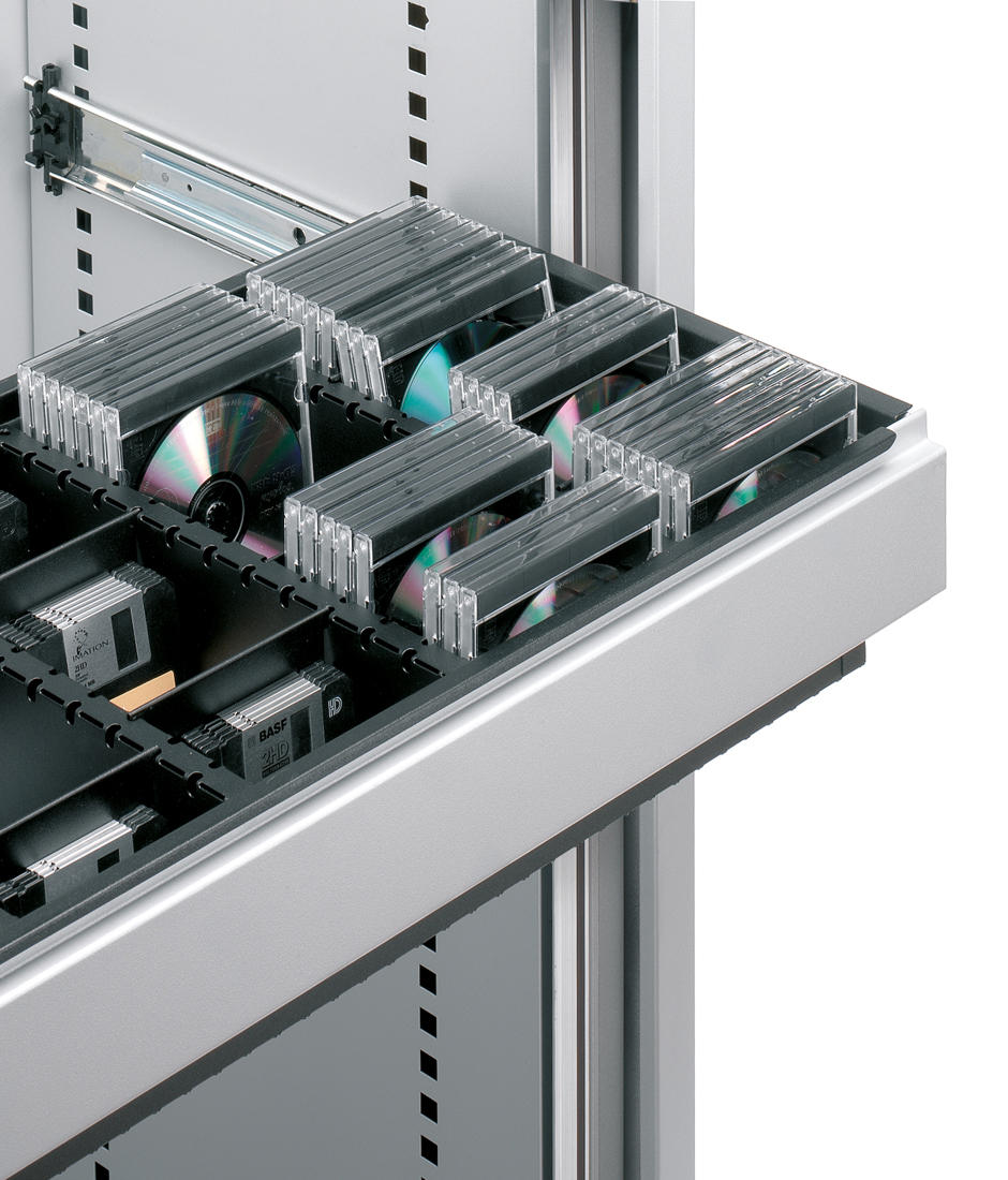 [PV]+[AMT] Plus Storage | Architonic