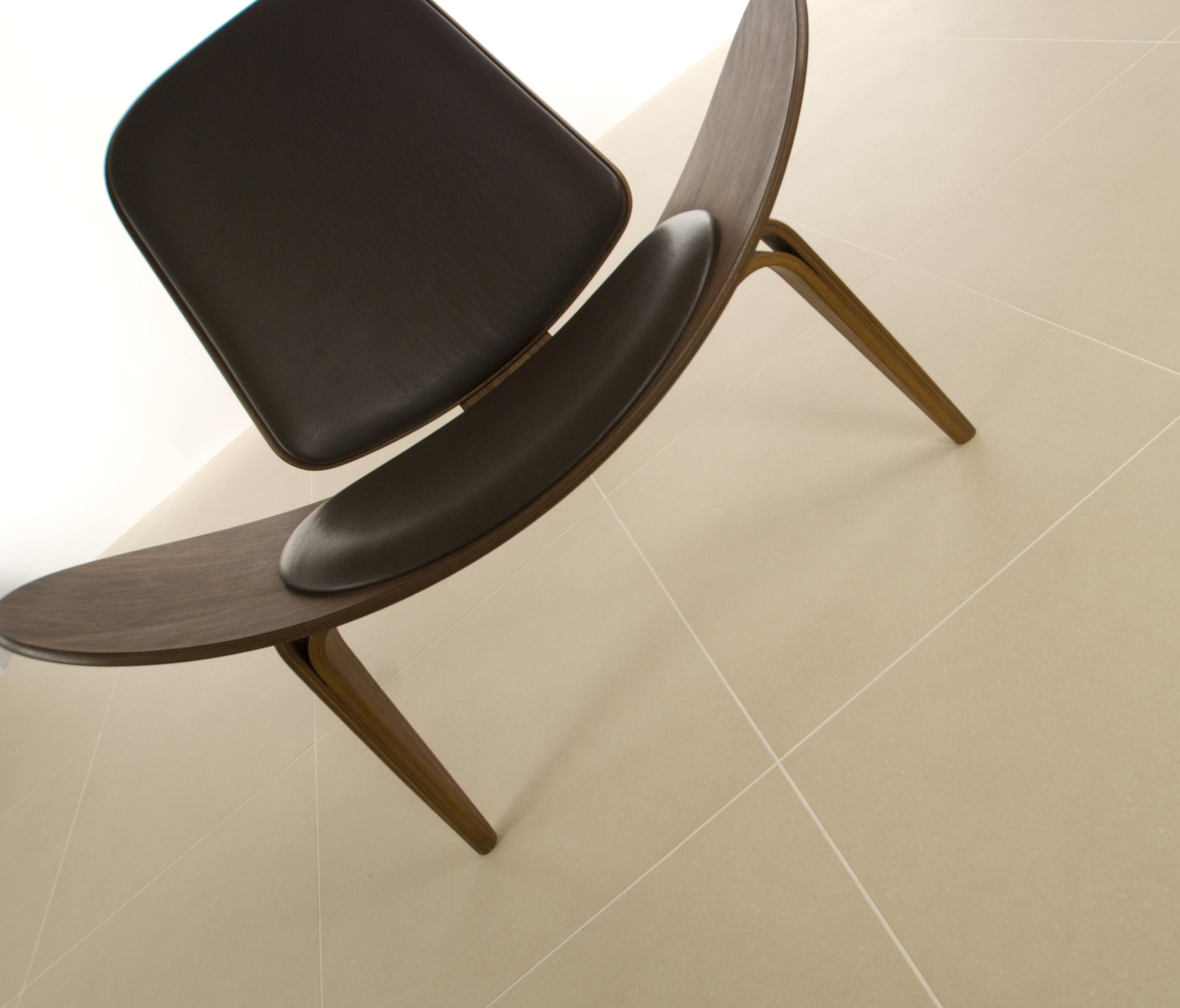 Proyecta Arena & muebles de diseño | Architonic