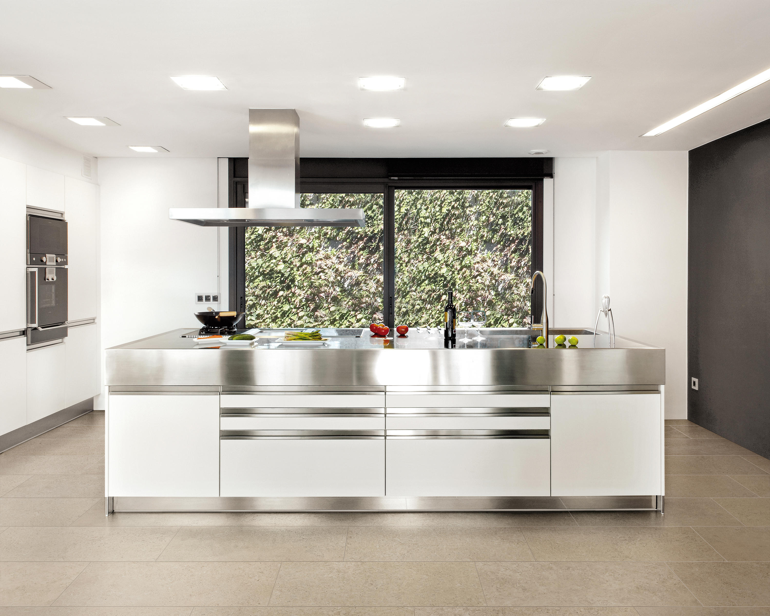 Floortech Floor 3.0 & designer furniture | Architonic