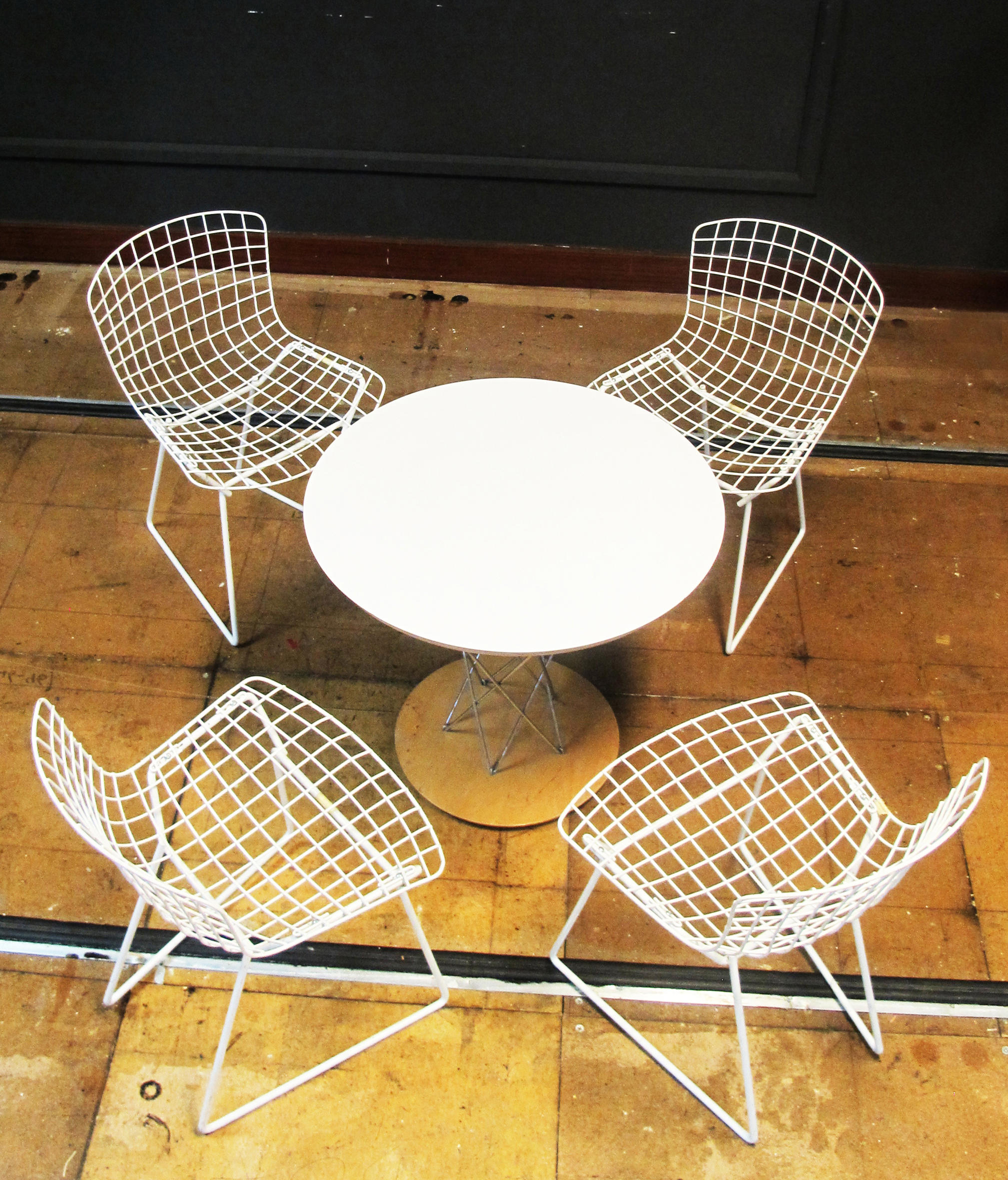 Noguchi Cyclone table & designer furniture | Architonic