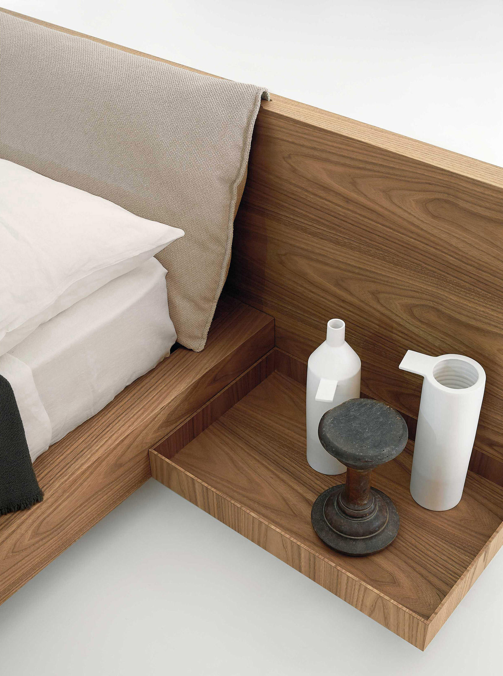 TAIKO BED - Beds from PORRO | Architonic