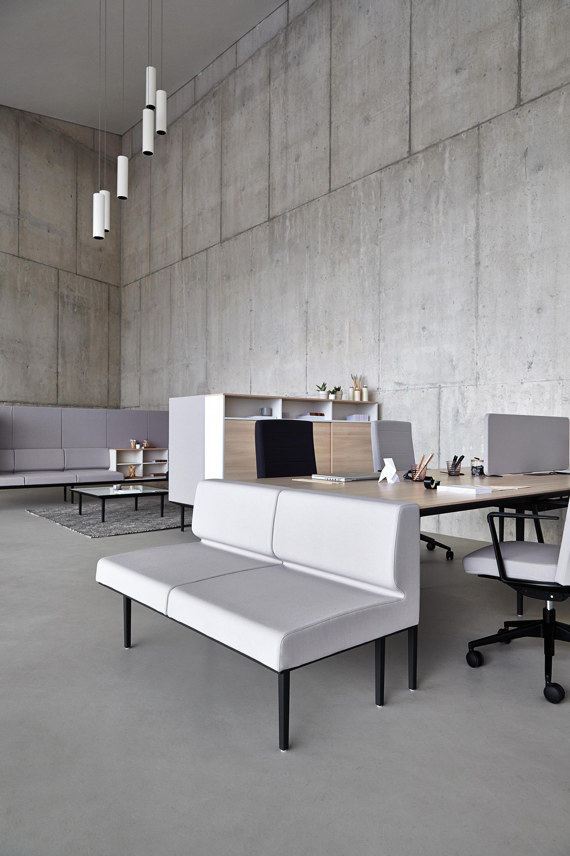 LONGO DESK - Coffee tables from actiu | Architonic