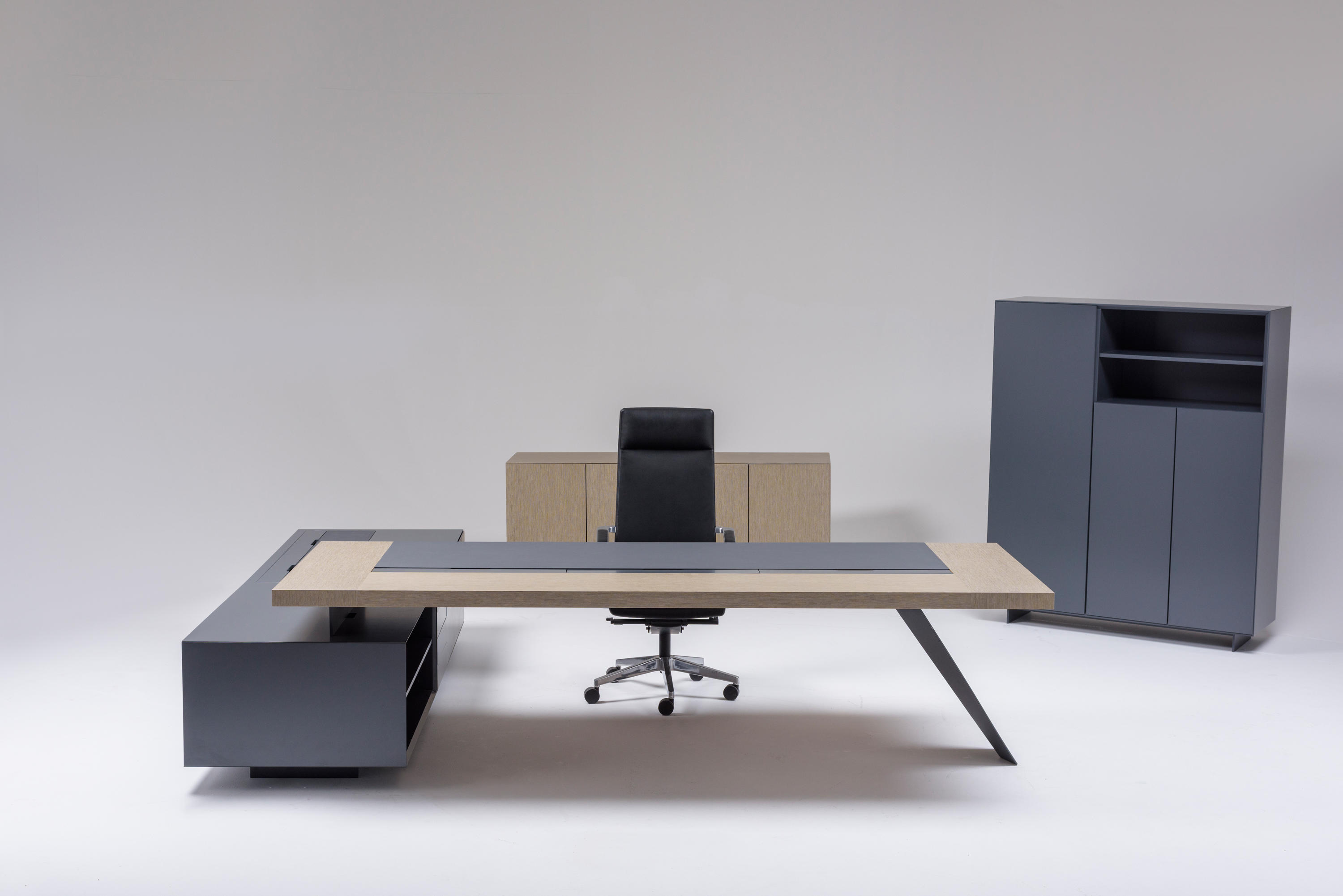 ARROW - Desks from ERSA | Architonic