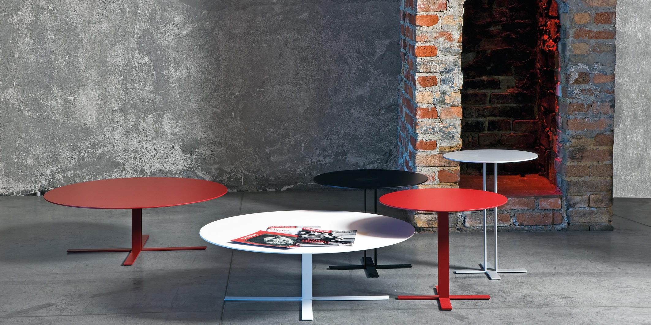 PIÙ TABLE - Side tables from Saba Italia | Architonic