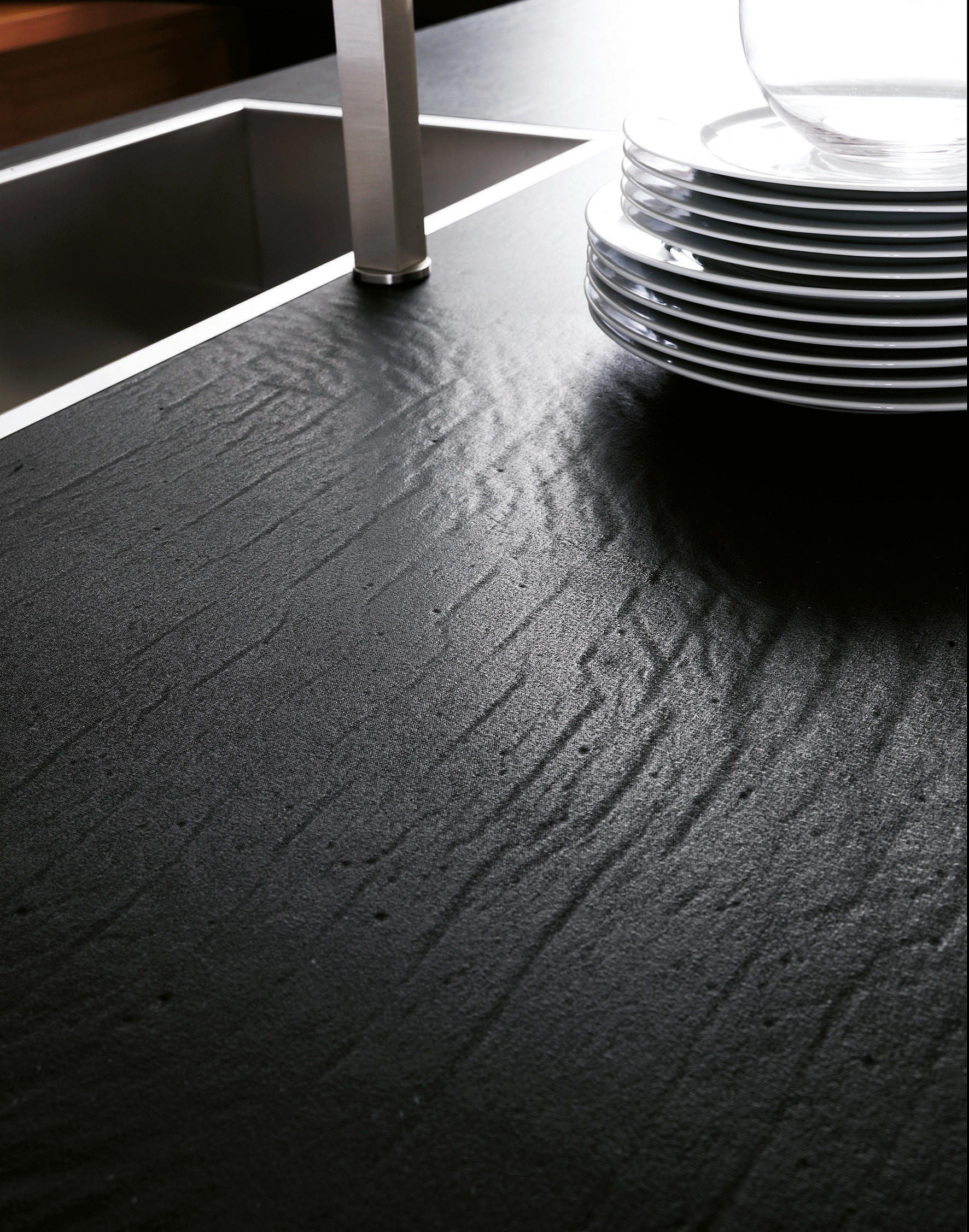 Yara | Composition 9 & designer furniture | Architonic