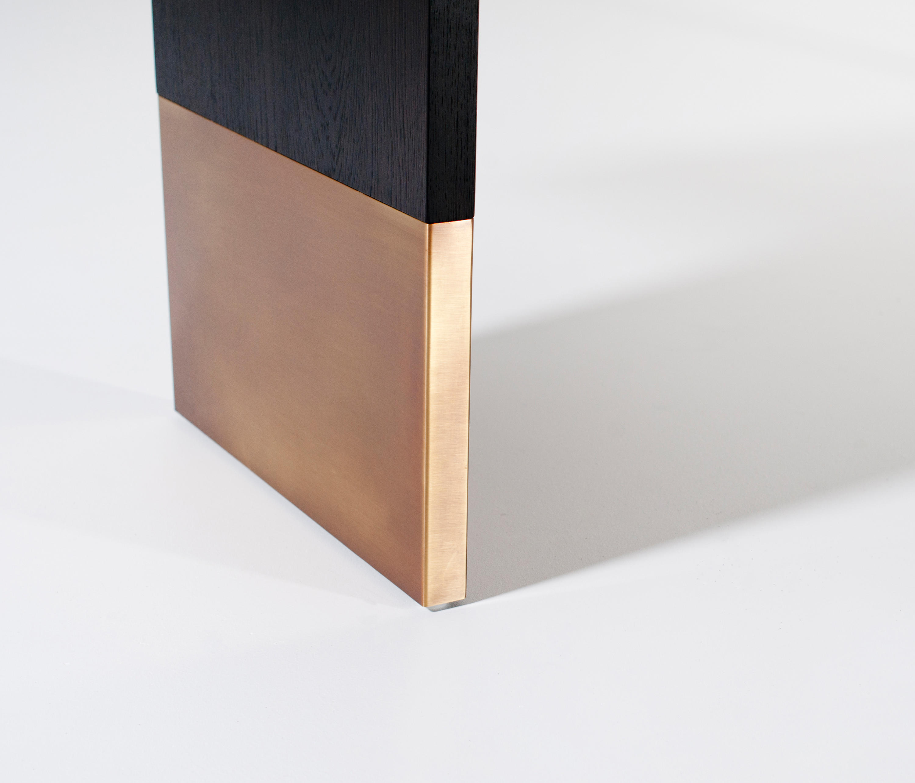 NOTA BENE DINING TABLE RECTANGULAR - Dining tables from Van Rossum | Architonic