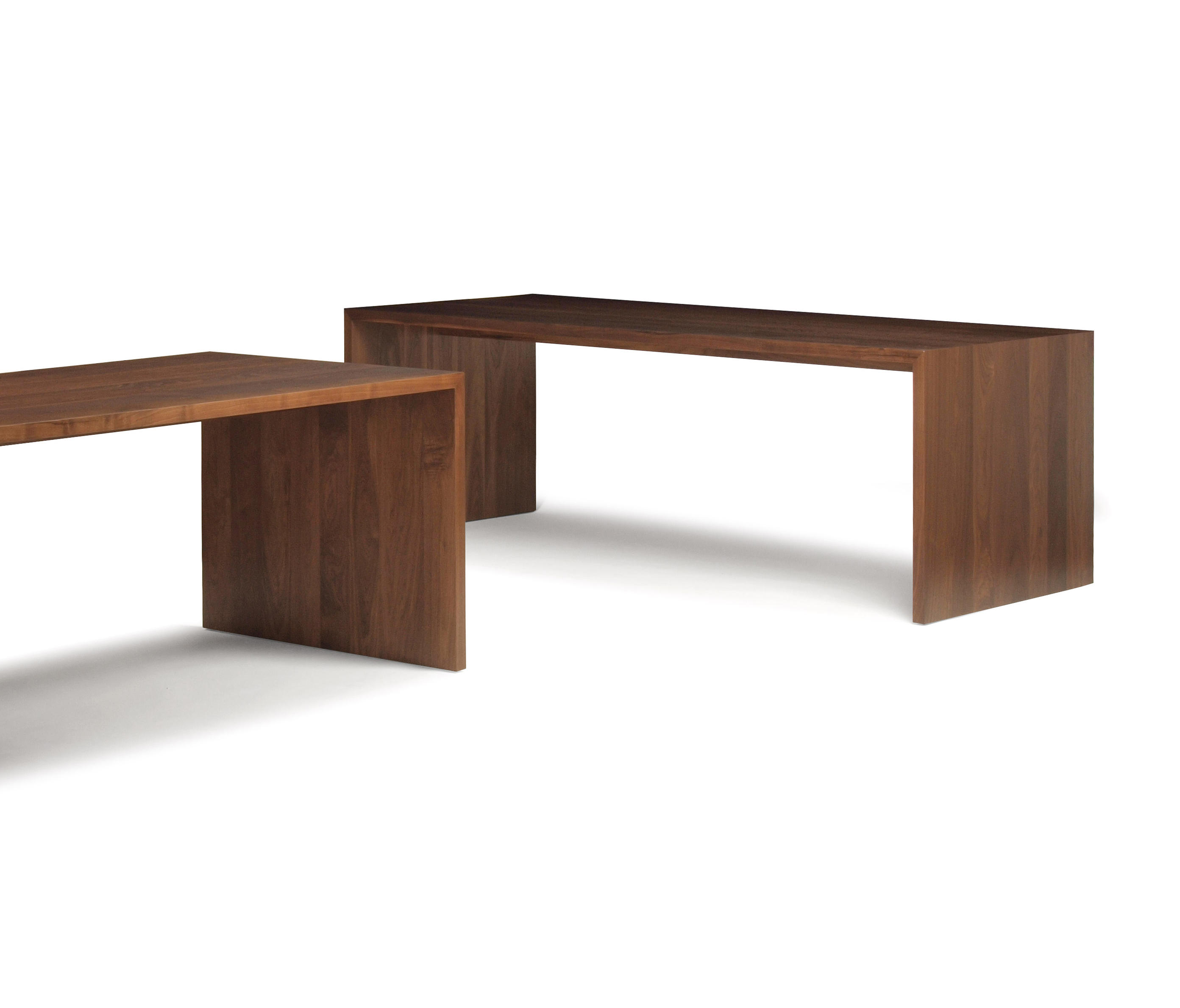 LINEGROUND COMMUNITY TABLE - Restaurant tables from Skram | Architonic