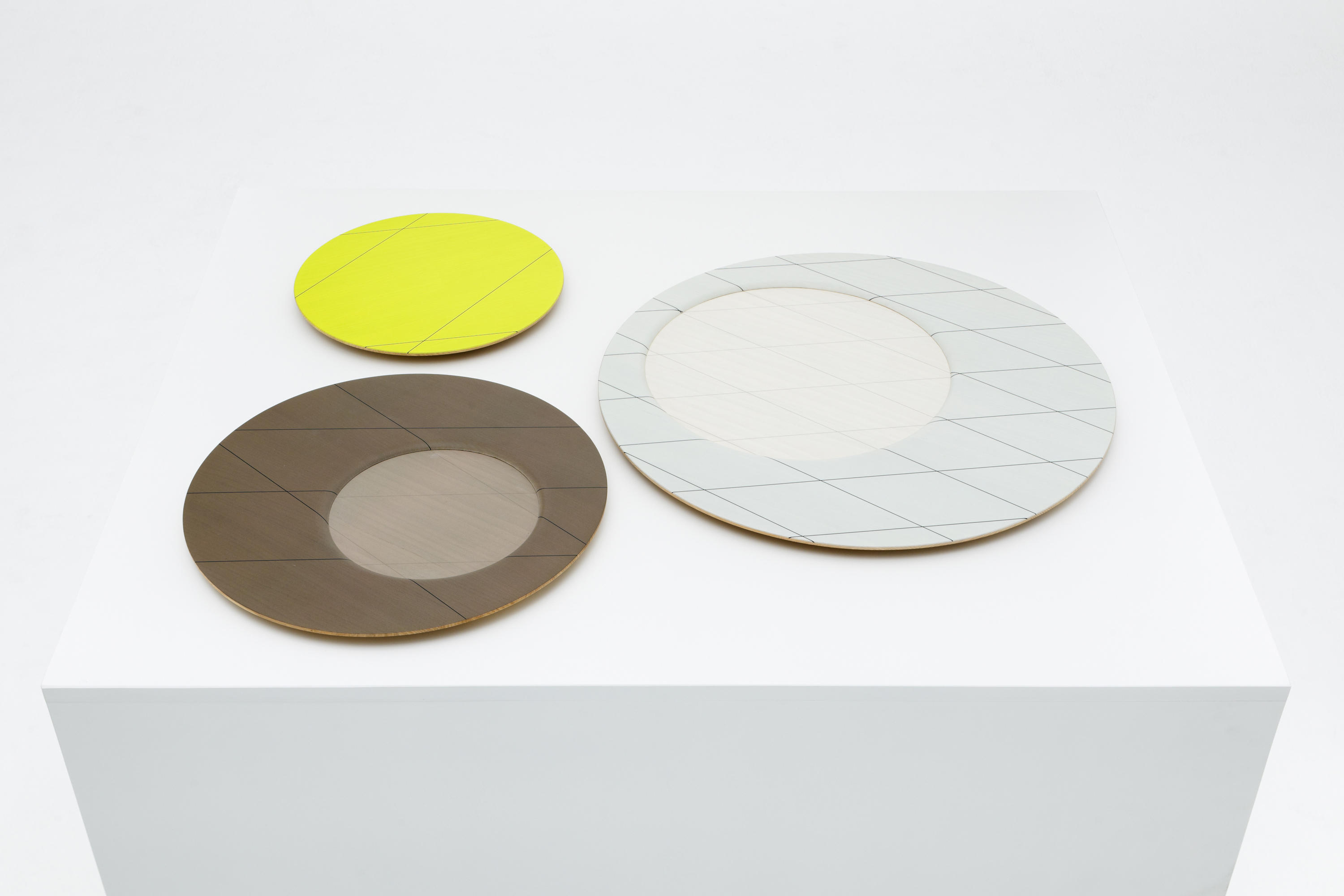 Colour Platter - Hochwertige Designerprodukte | Architonic