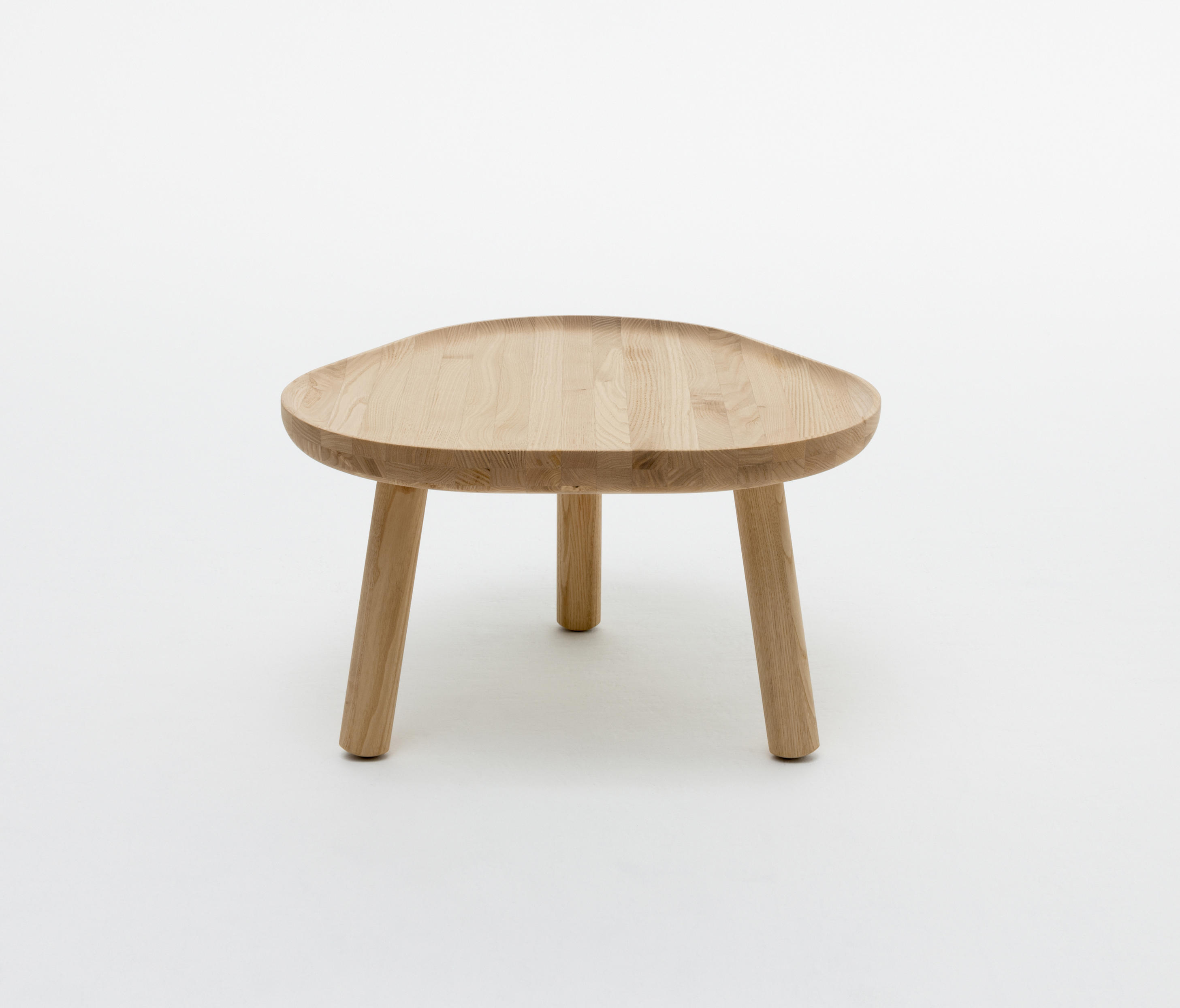 SOFT TRIANGLE - Side tables from Karimoku New Standard | Architonic
