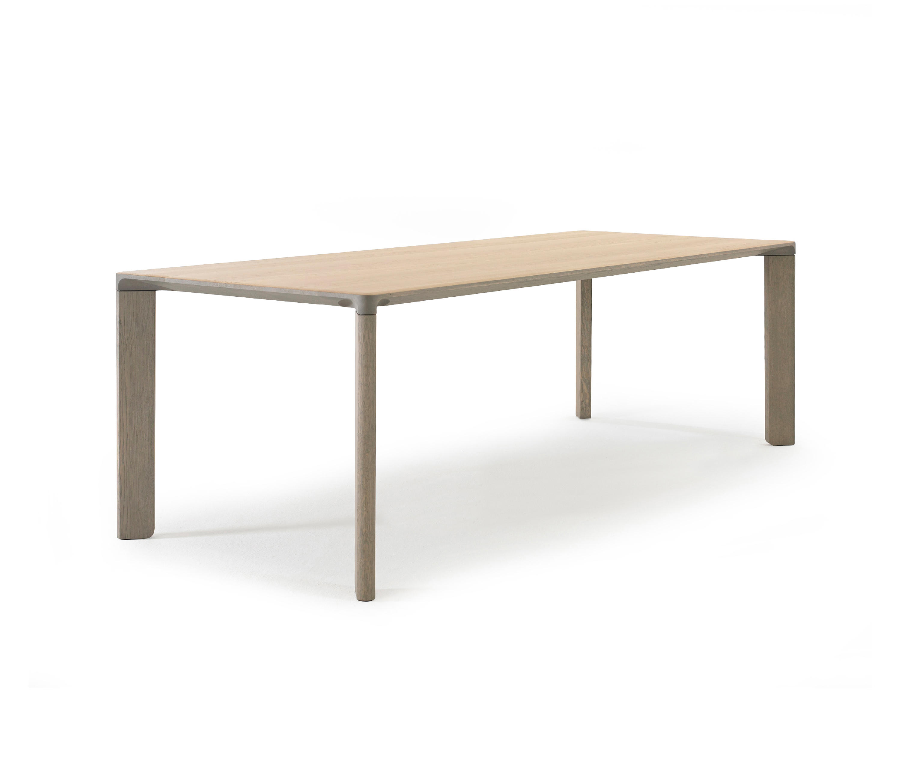 JOY GAMMA - Dining tables from Arco | Architonic