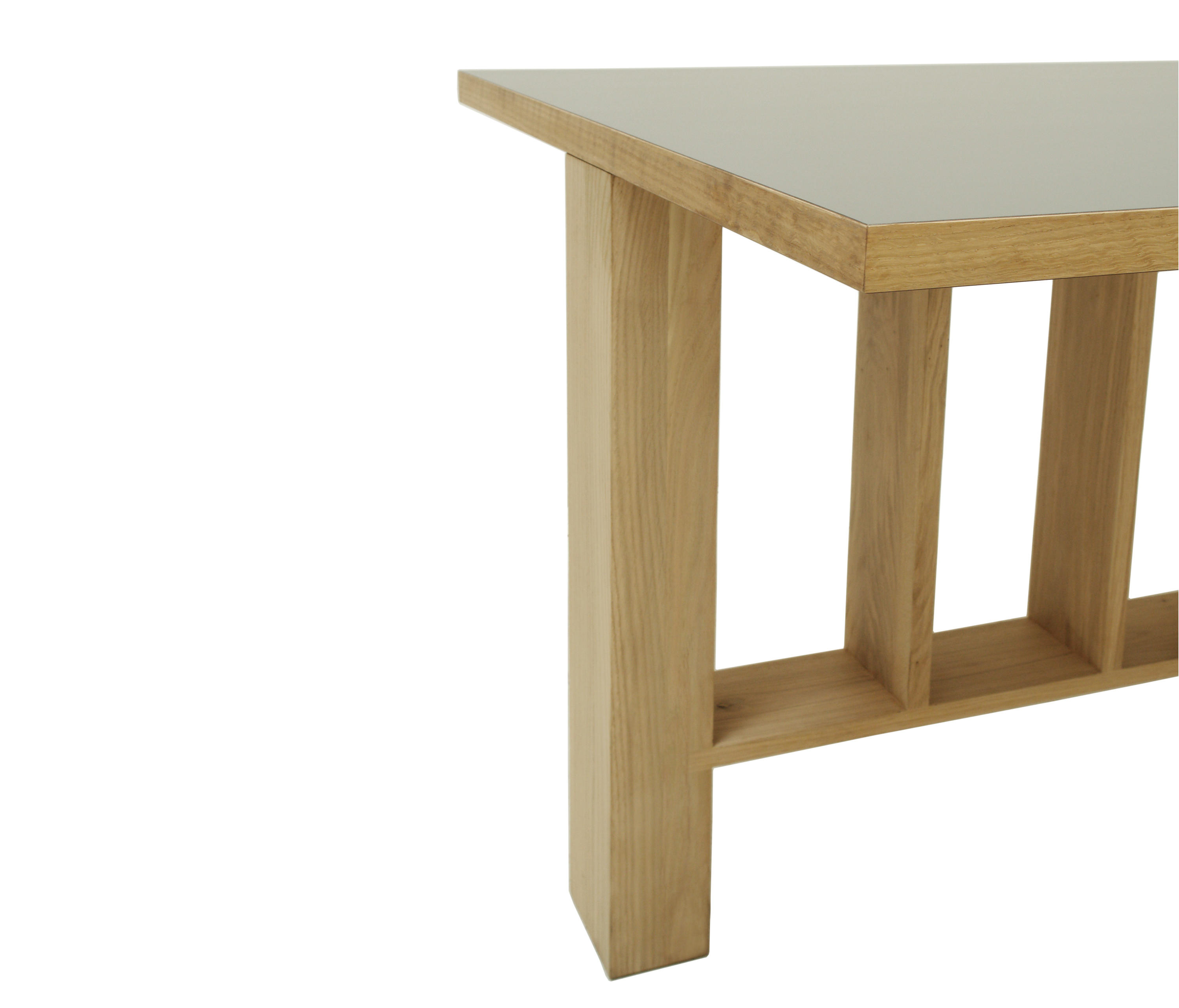 ELLY TABLE - Dining tables from Pilat & Pilat | Architonic