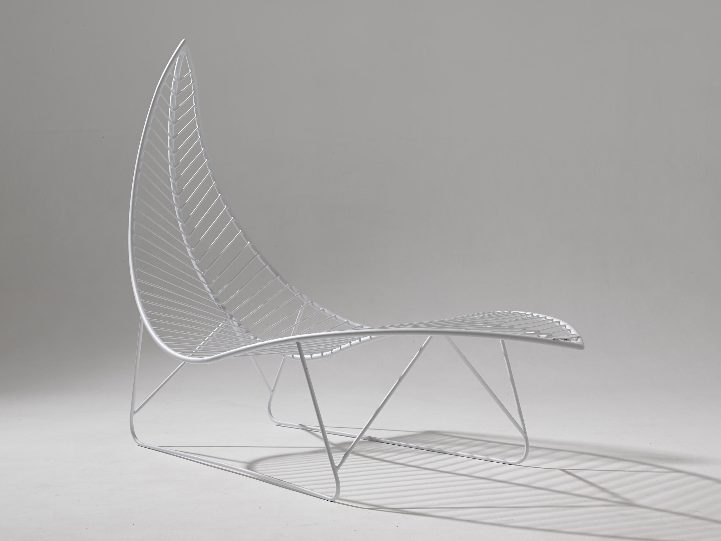 Leaf Chair on base stand | Architonic