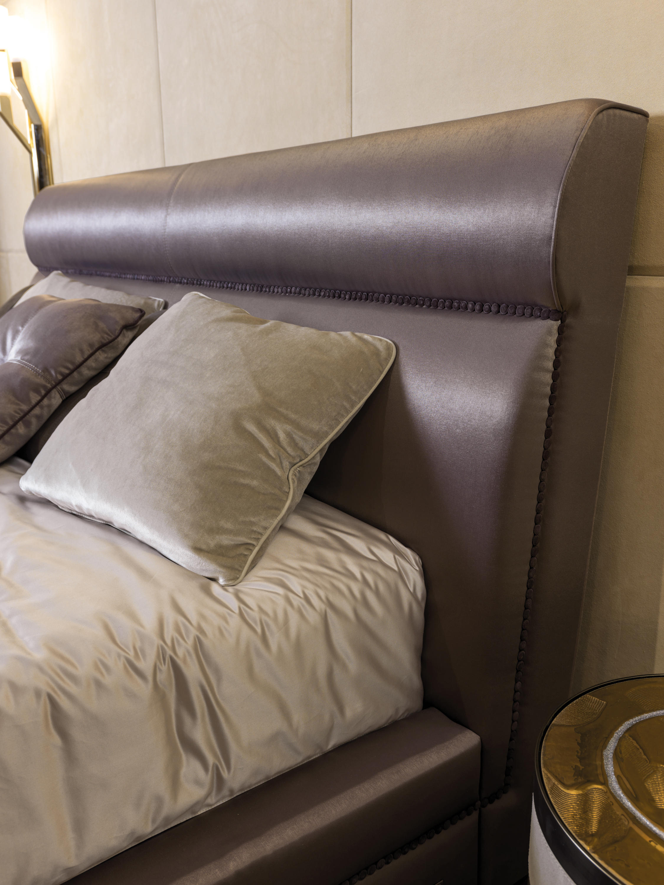 ELLIOTT - Beds from Longhi S.p.a. | Architonic