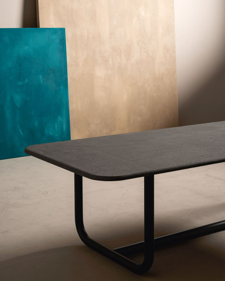 Strong bar table | H105 | Architonic