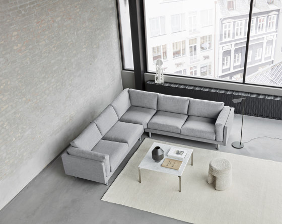 EJ66 Table - Model 5166 | Architonic