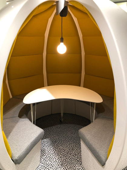 4 Person Escape Pod & designer furniture | Architonic