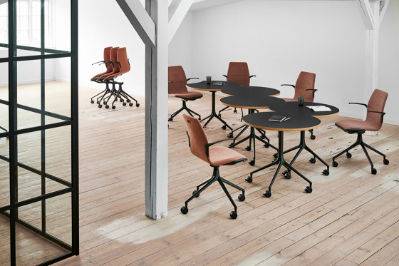 As400 Table Square & designer furniture | Architonic