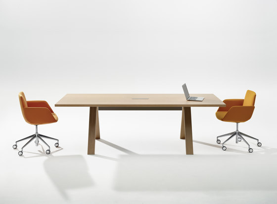 CROSS TABLE - Contract tables from Arper | Architonic