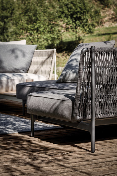 Grand Weave Small Corner Unit Meteor | Architonic