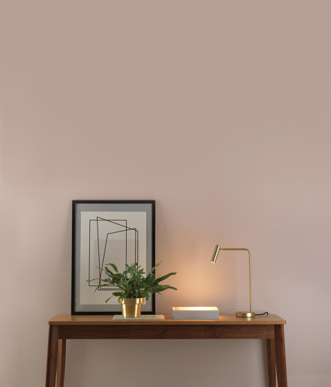 Enna Desk LED | Matt Black | Architonic
