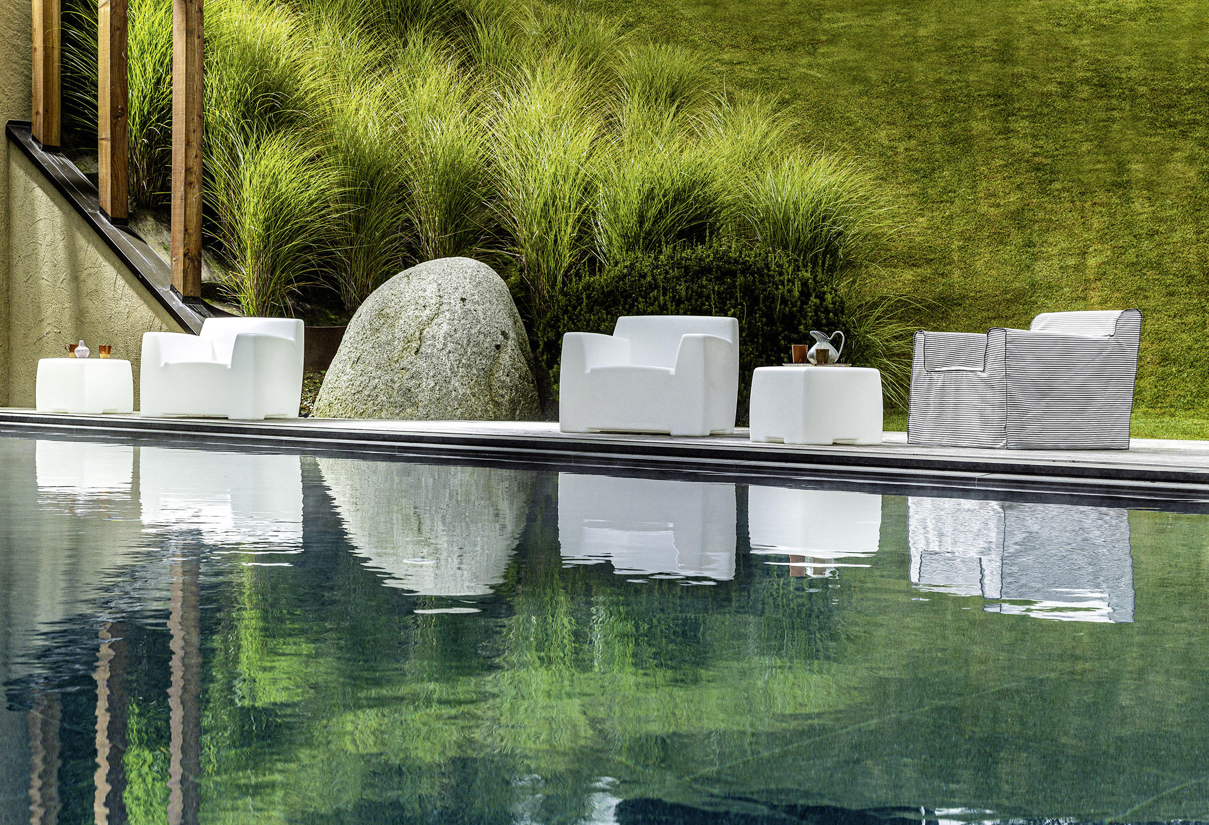 Inout 143 | 144 & designer furniture | Architonic
