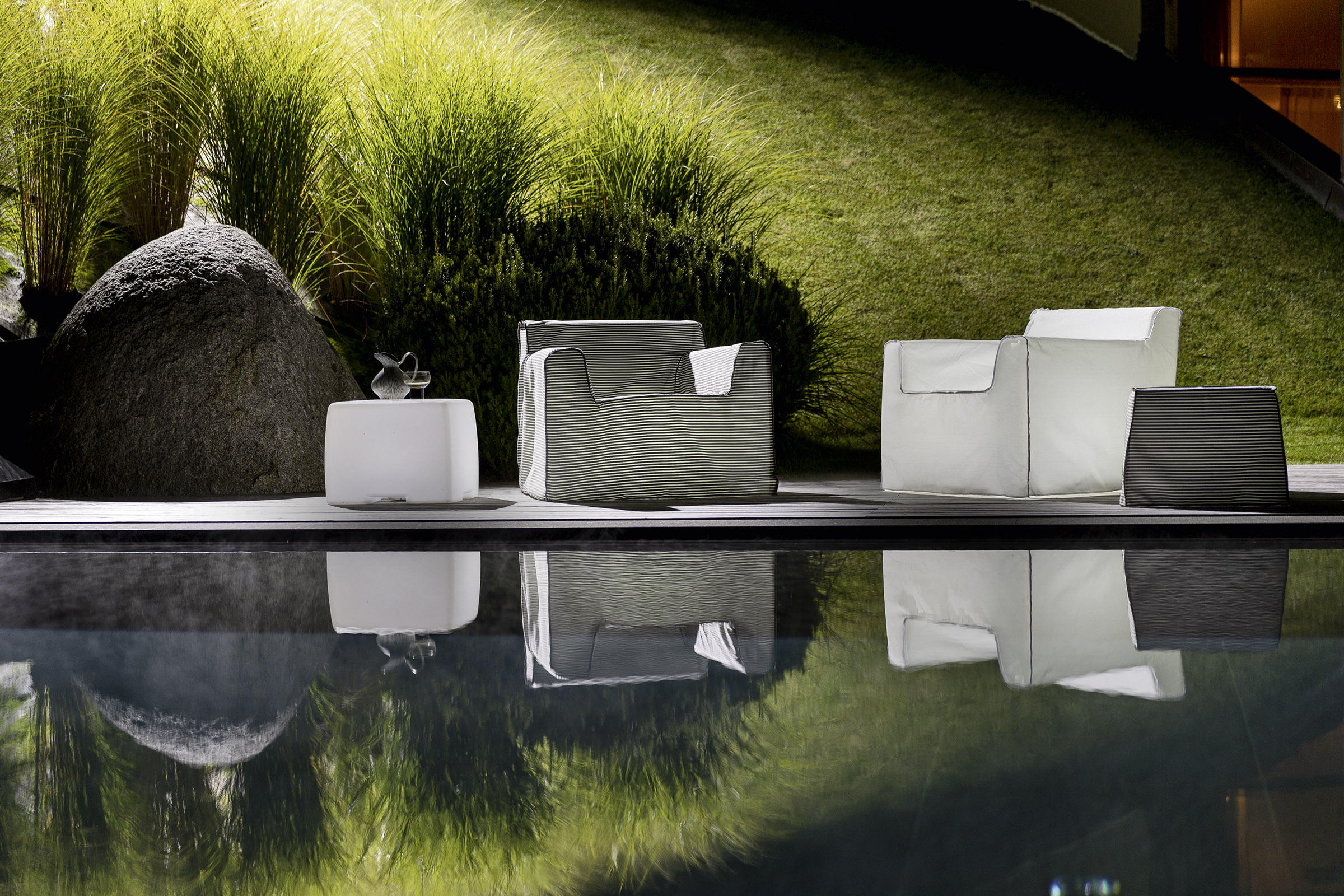 Inout 143 | 144 & designer furniture | Architonic