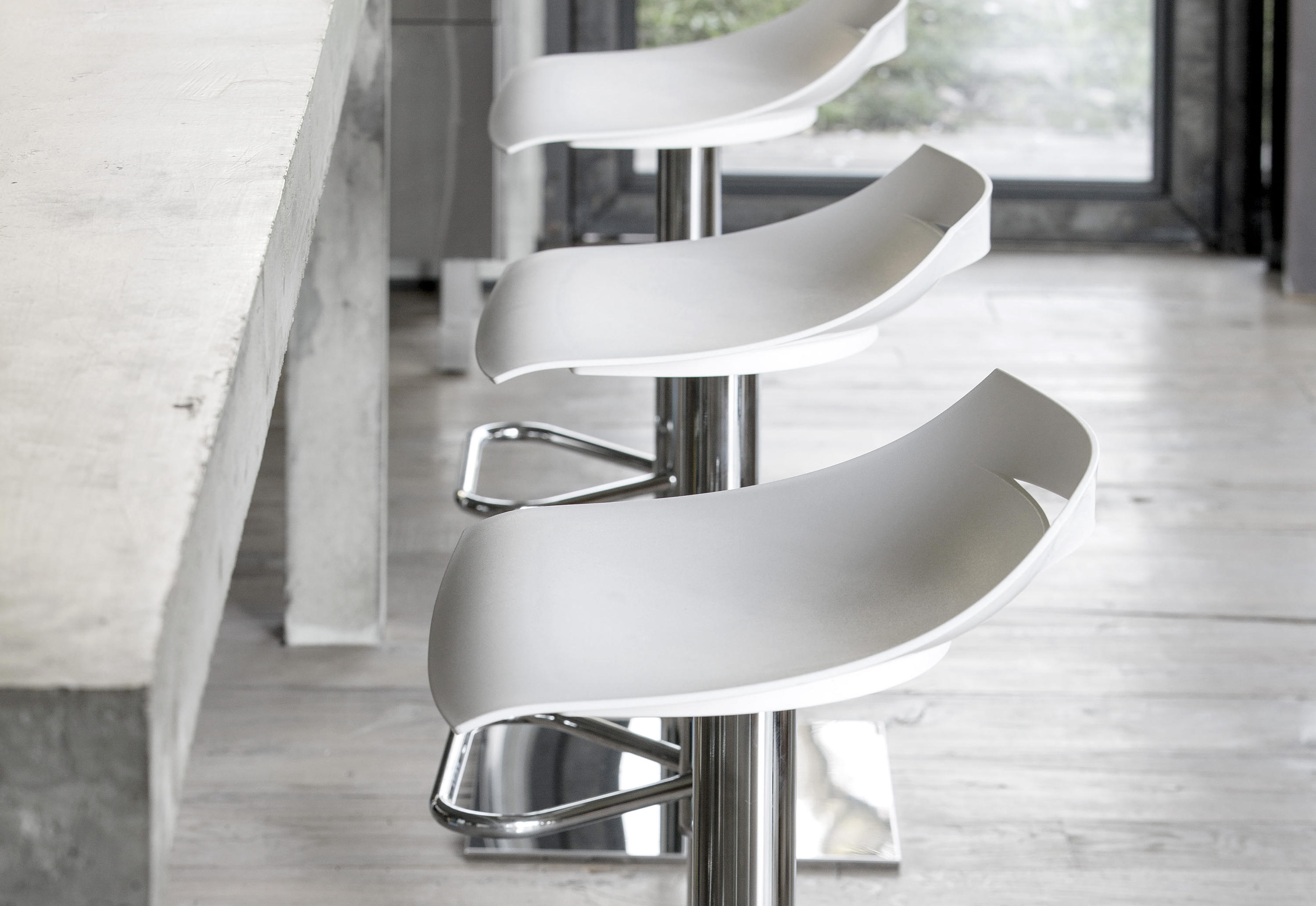 BEN 331D - Bar stools from Mara | Architonic