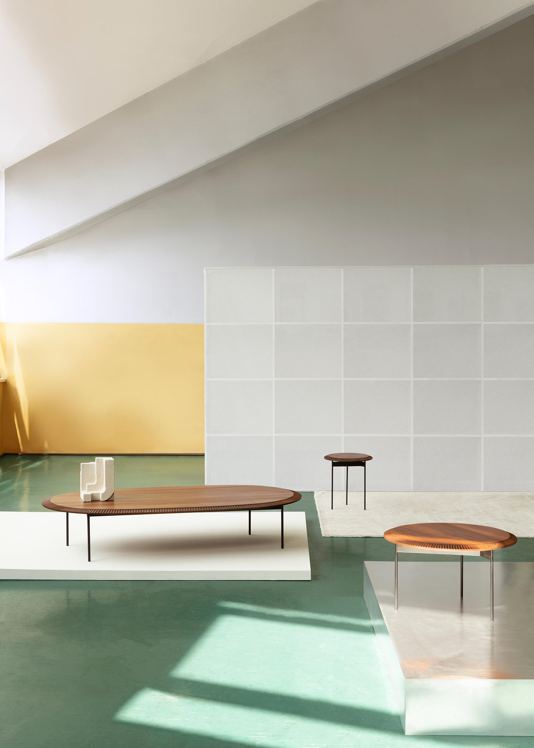 Piano Table medium & designer furniture | Architonic