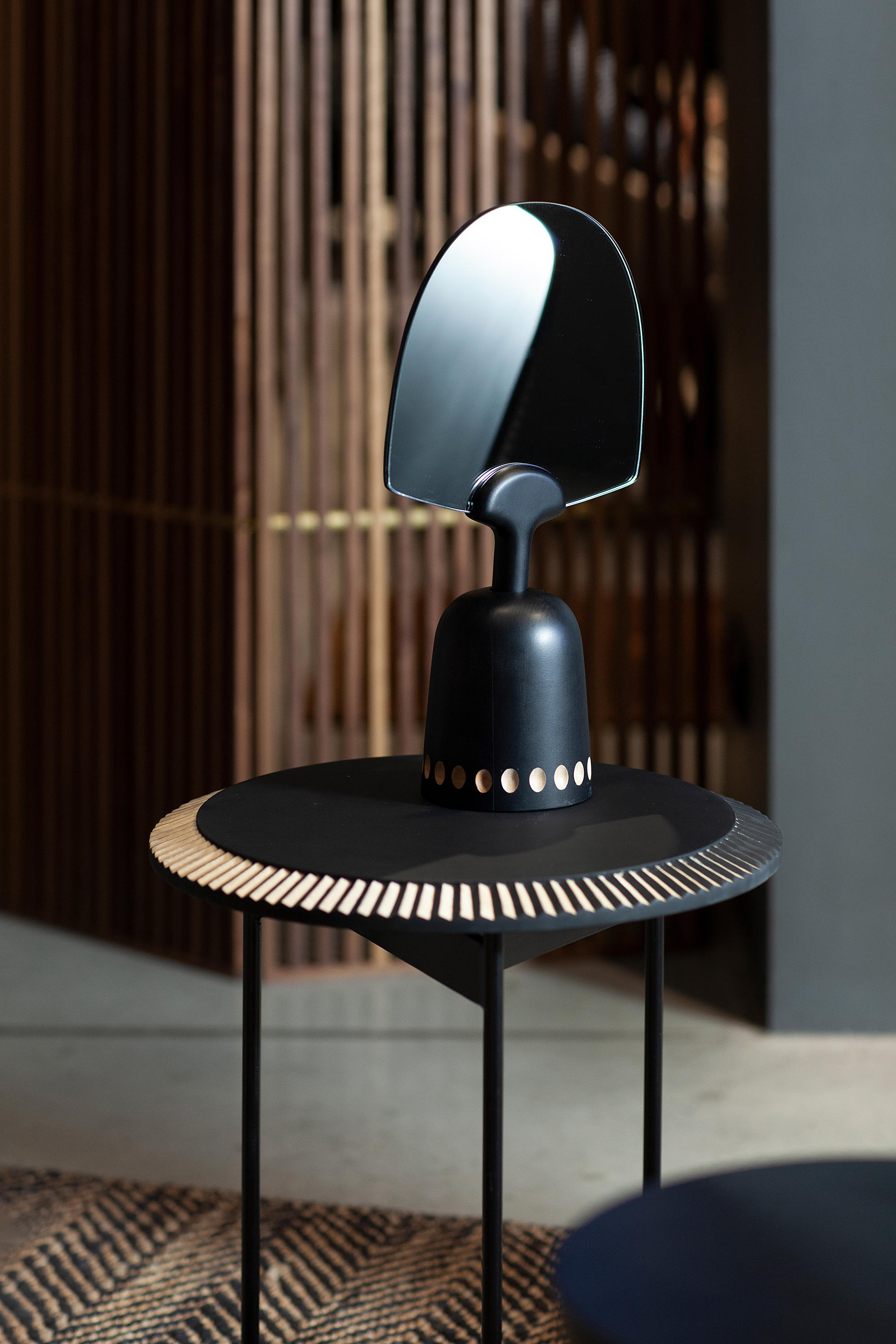 Piano Folding Table (square) | Architonic