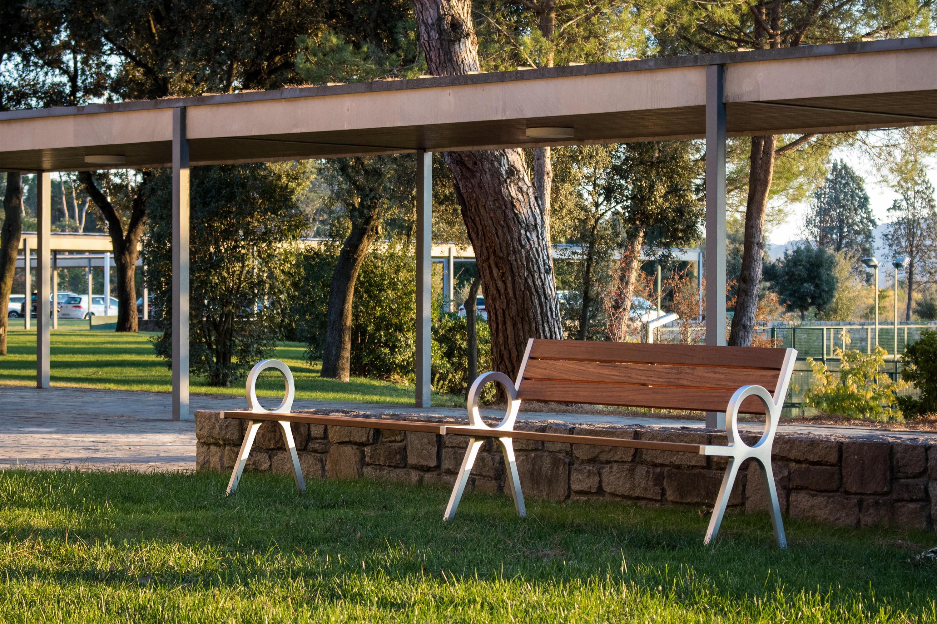 Perisphere wood bench & designer furniture | Architonic