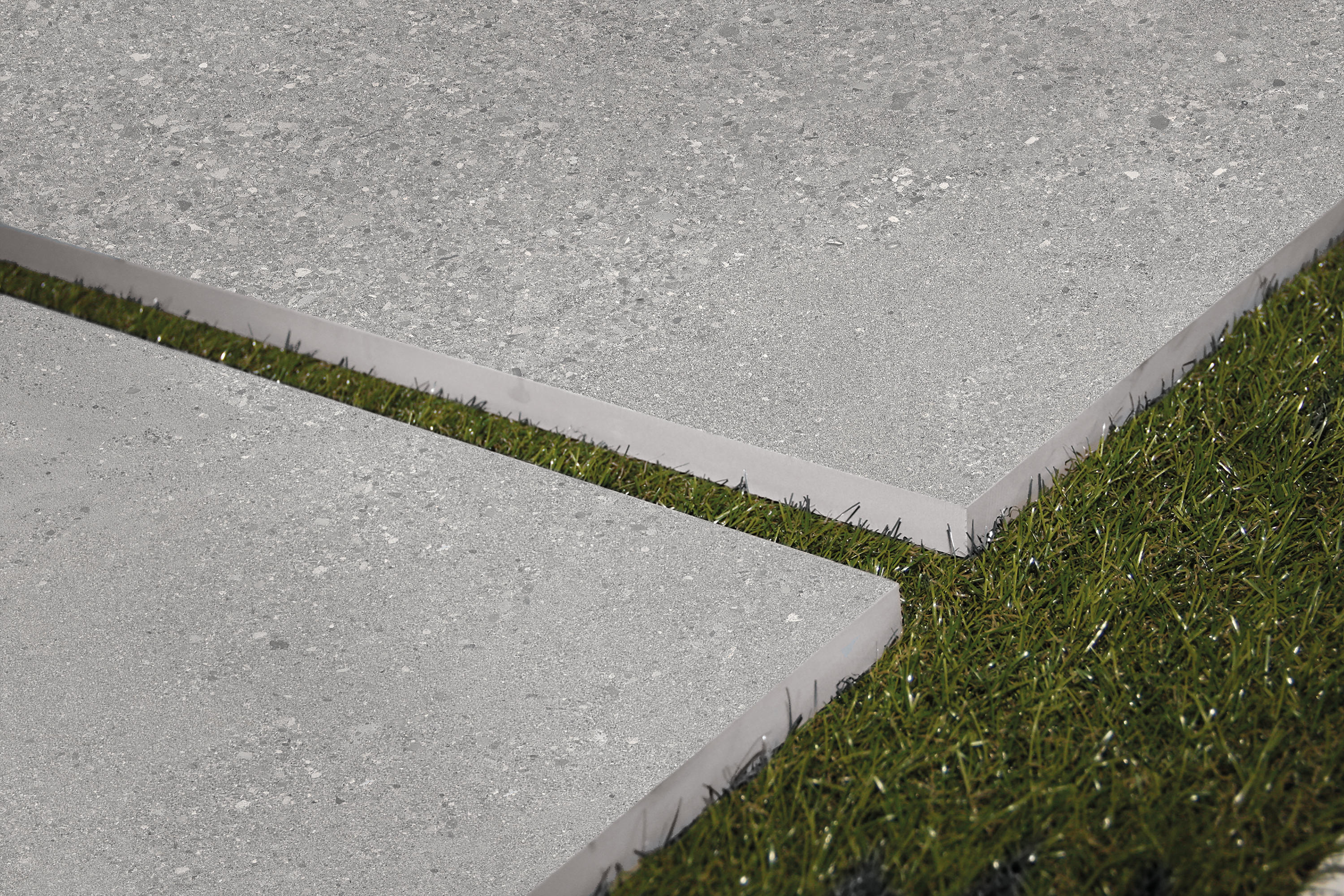 GrainStone Dark Rough Grain | Architonic