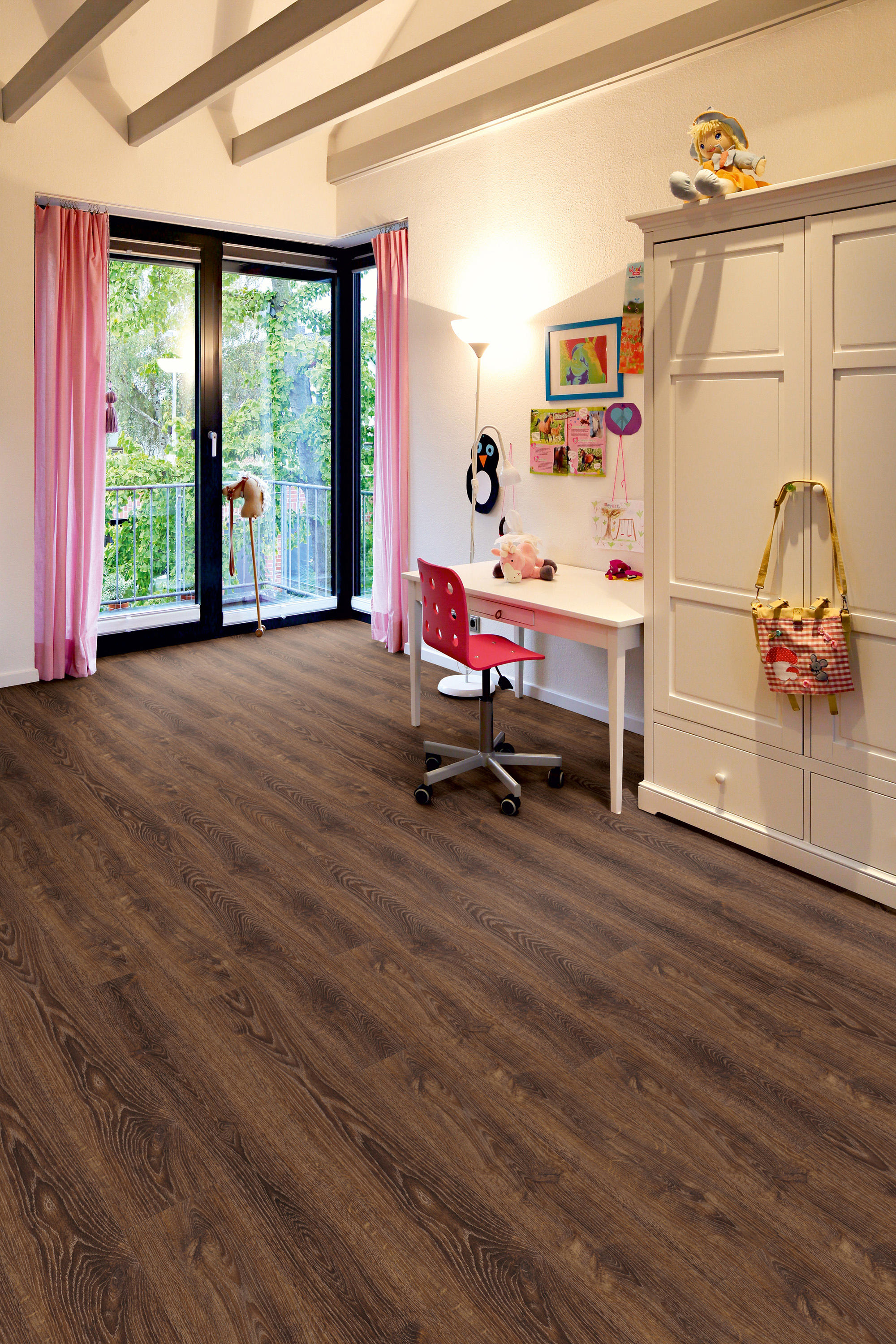 SPC CORE | ST 230 & designer furniture | Architonic