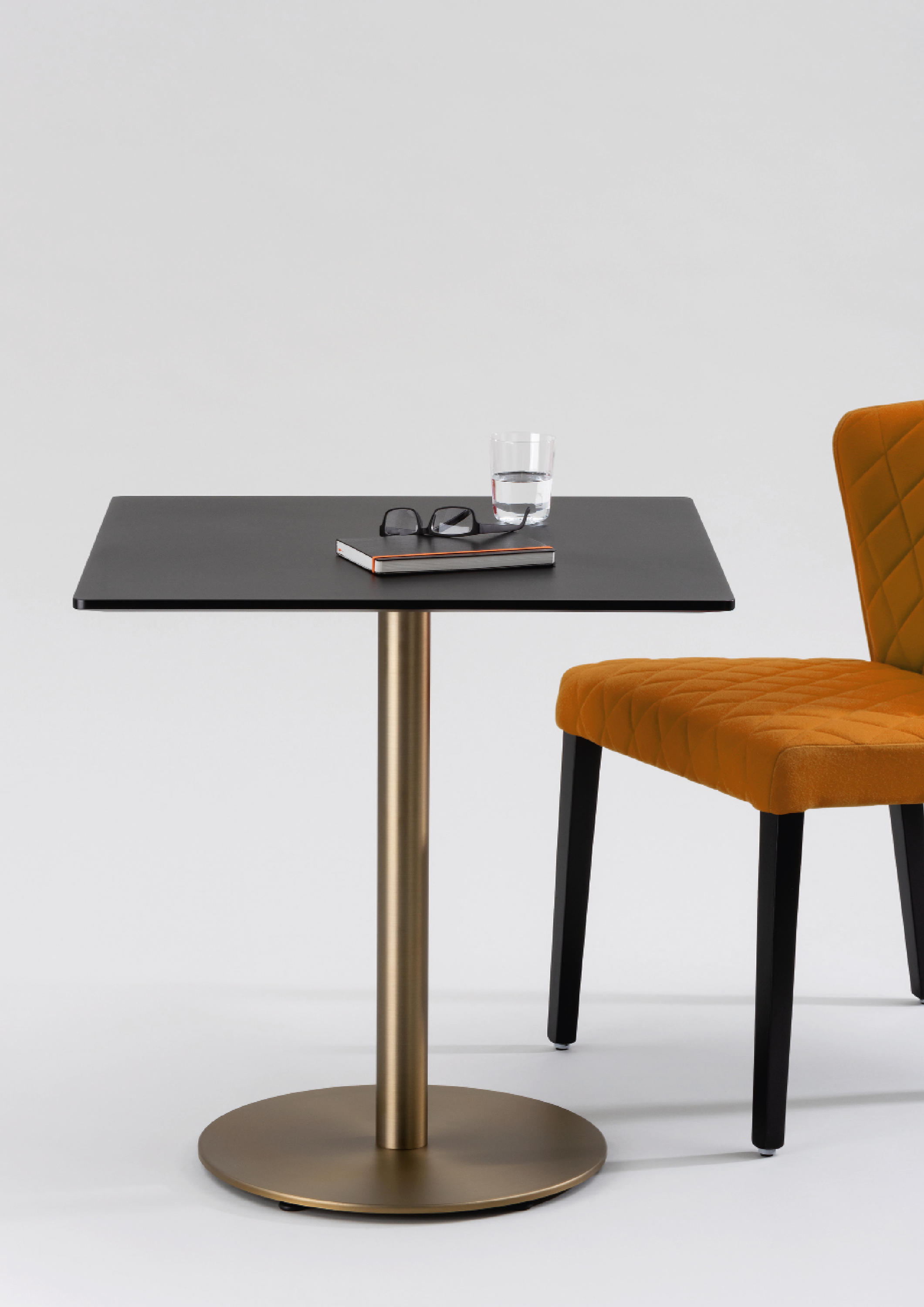 UNO - Contract tables from FORMvorRAT | Architonic