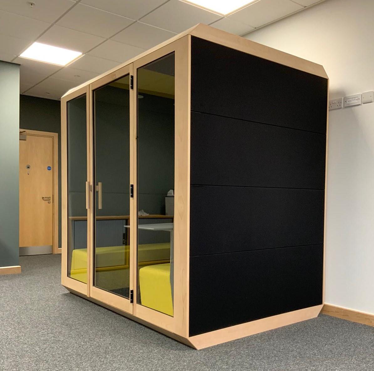 Part Enclosed Meeting Box | Architonic