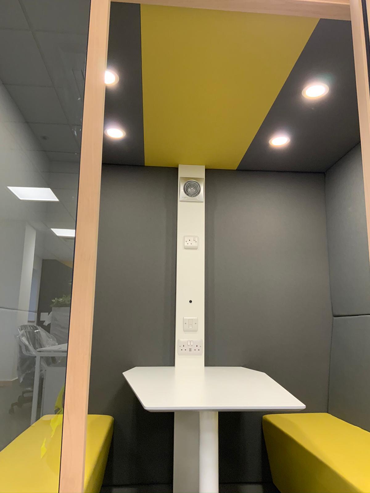 Part Enclosed Meeting Box | Architonic