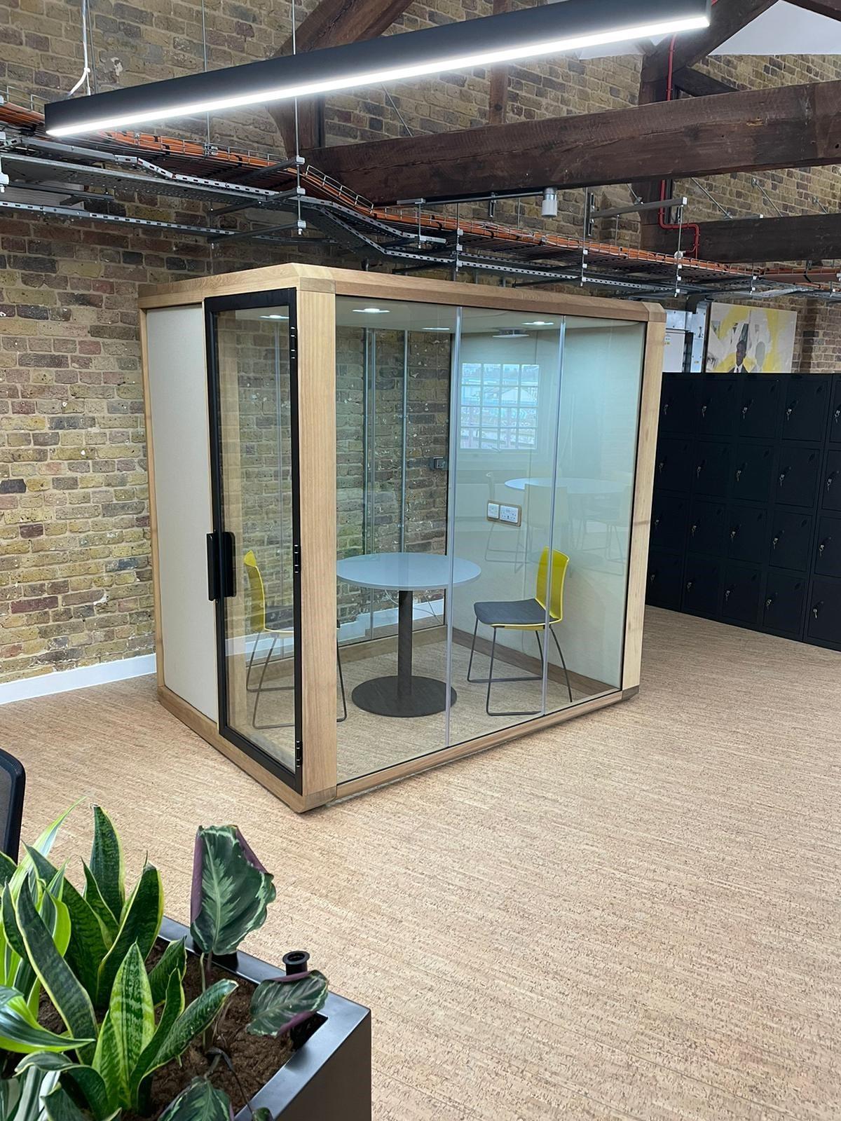 Part Enclosed Meeting Box | Architonic
