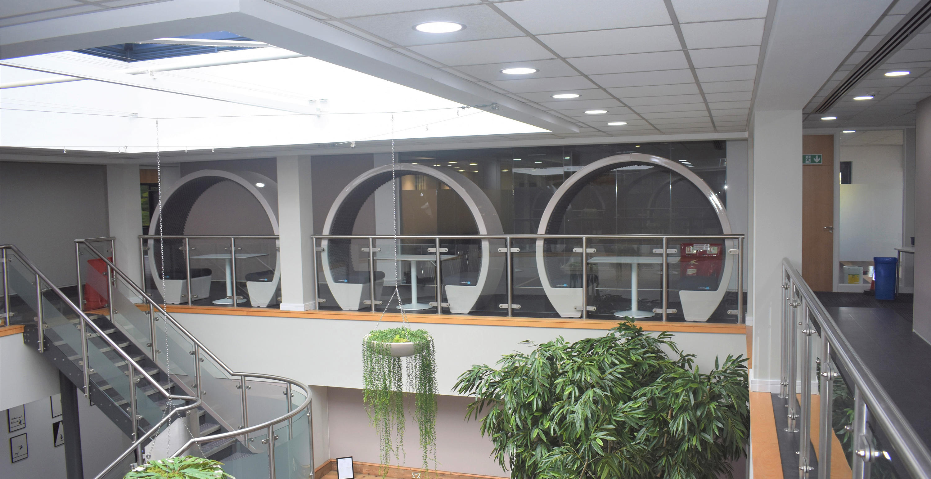 4 Person Open Meeting Pod | Architonic